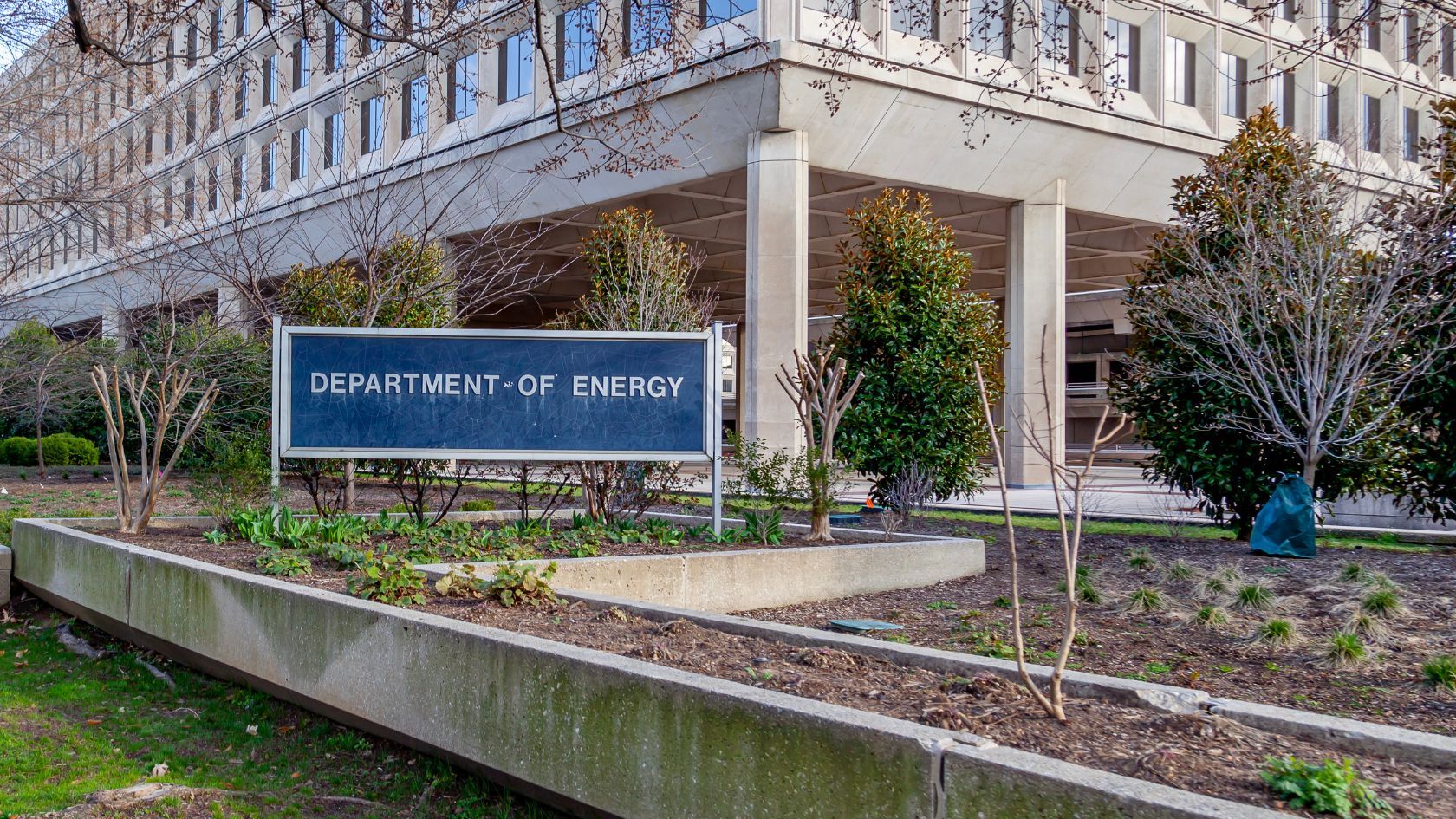 Small Modular Reactors: A Realist Approach to the Future of Nuclear ...