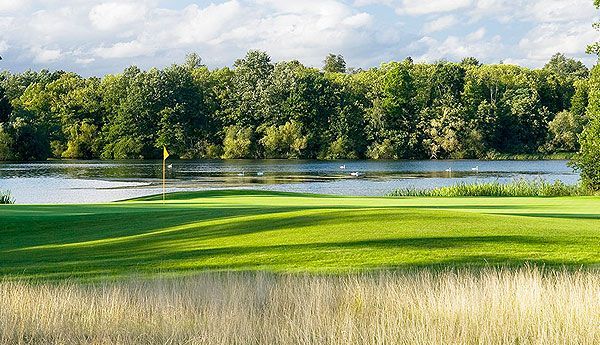 Bearwood Lakes Golf Club Review by Miguel Frade | Top 100 Golf Courses