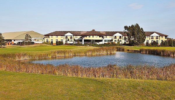 Five Lakes Golf Club Review by Joe Sheldrake | Top 100 Golf Courses