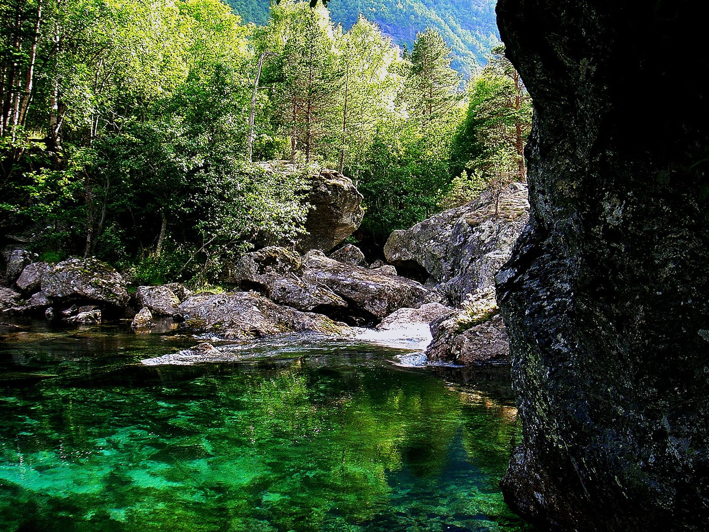 Elvevandring ved Rauma Elv — Skiri Gård