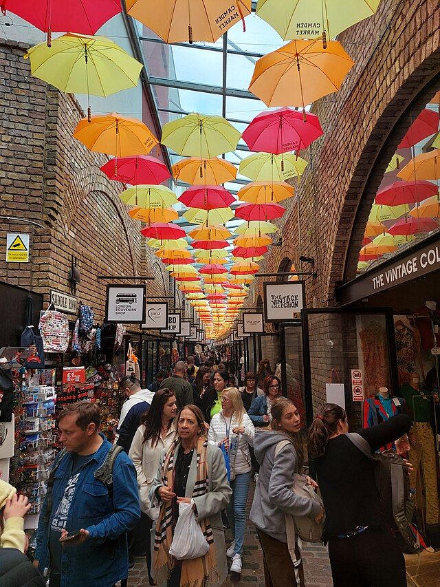 How to Set Up a Stall In Camden Market | HOLD