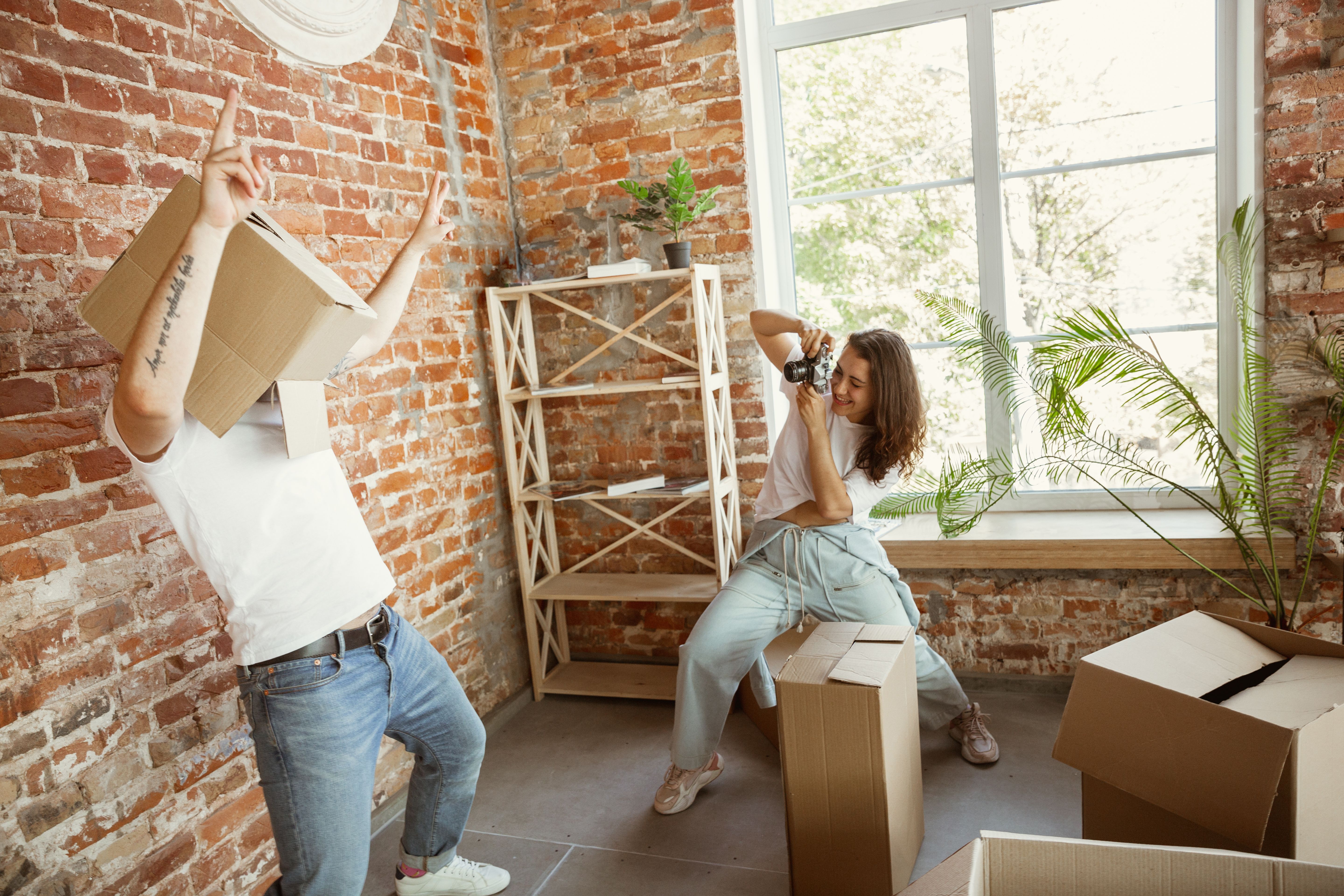 15 Expert Downsizing Tips | HOLD
