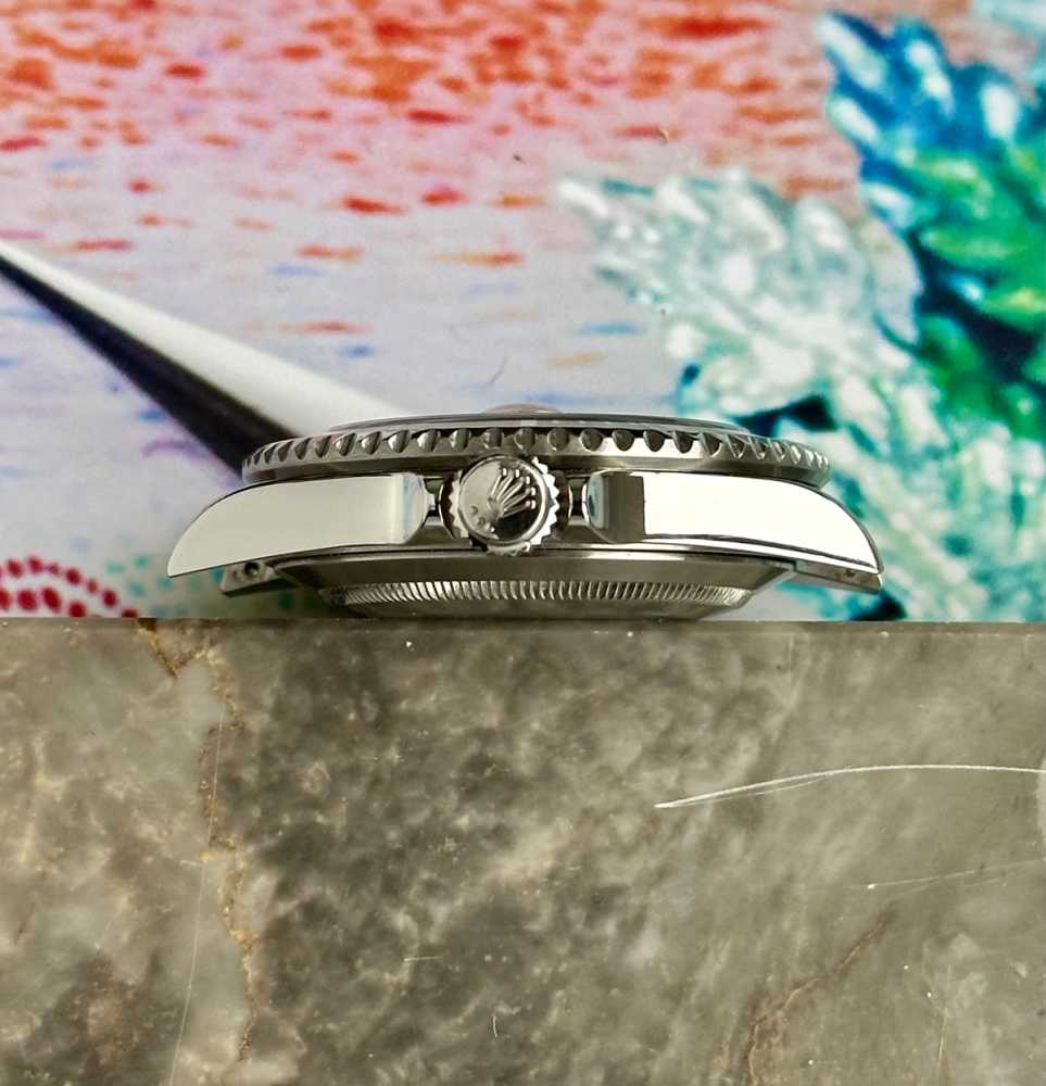 Rolex Submariner "LV" 16610LV Black 2007 with original box and papers