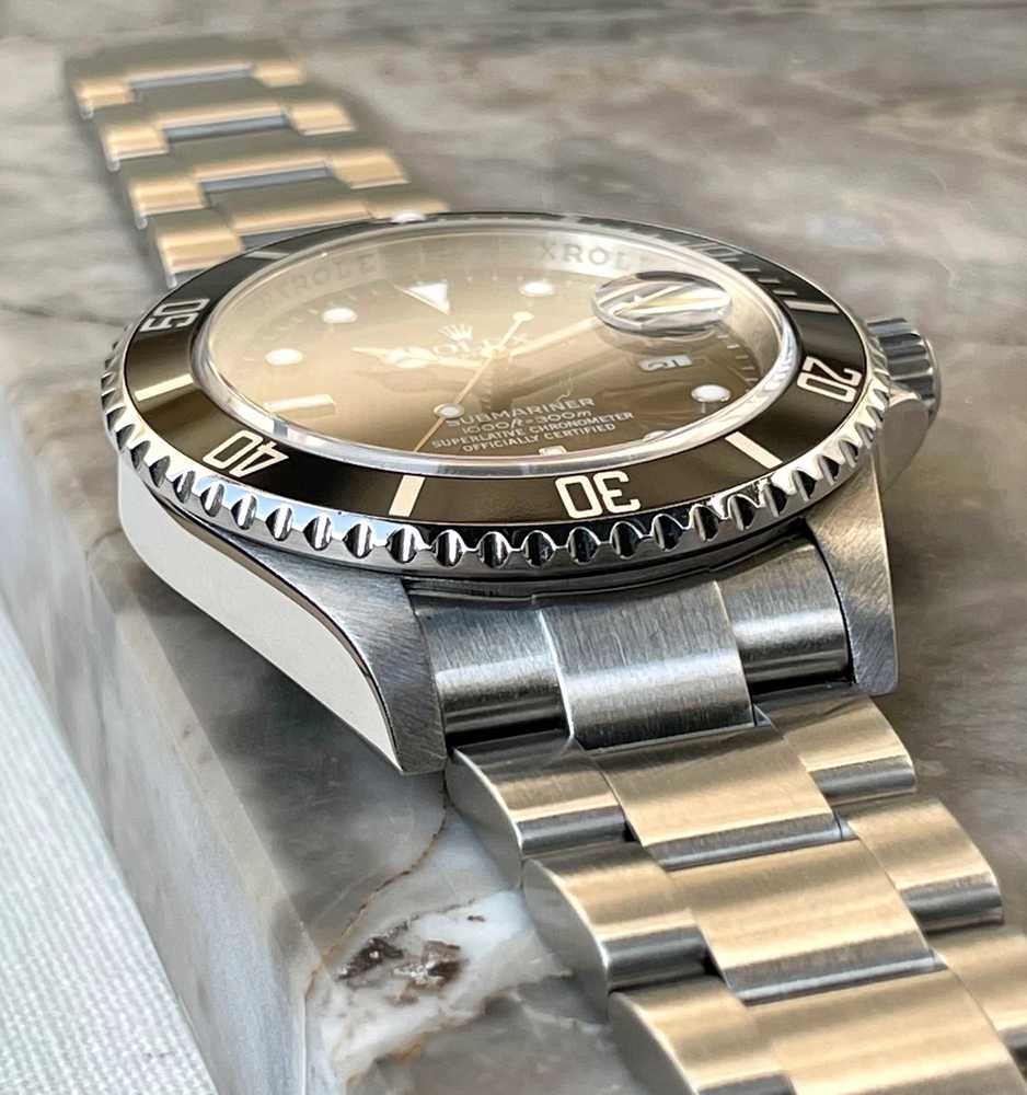 Rolex Submariner "Engraved Rehaut" 16610T Black 2008 with original box ...