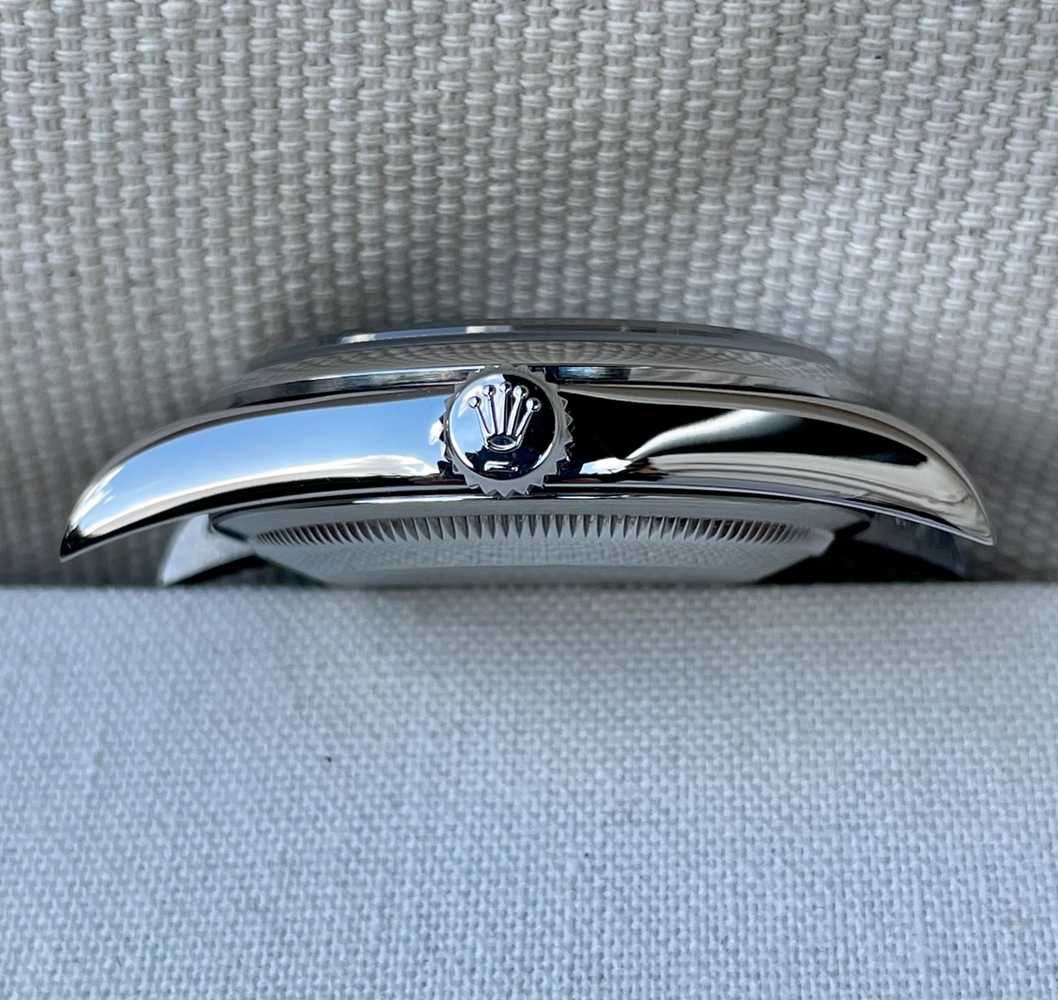 Rolex Explorer 1 "Engraved Rehaut" 114270 Black 2008 with original box ...