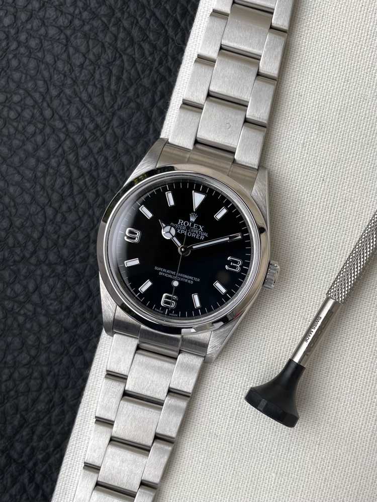 Rolex Explorer 1 "engraved rehaut" 114270 Black 2006 with original box ...