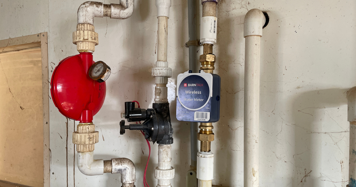Smart Water Use Starts with Intelligent Monitoring | BarnTools