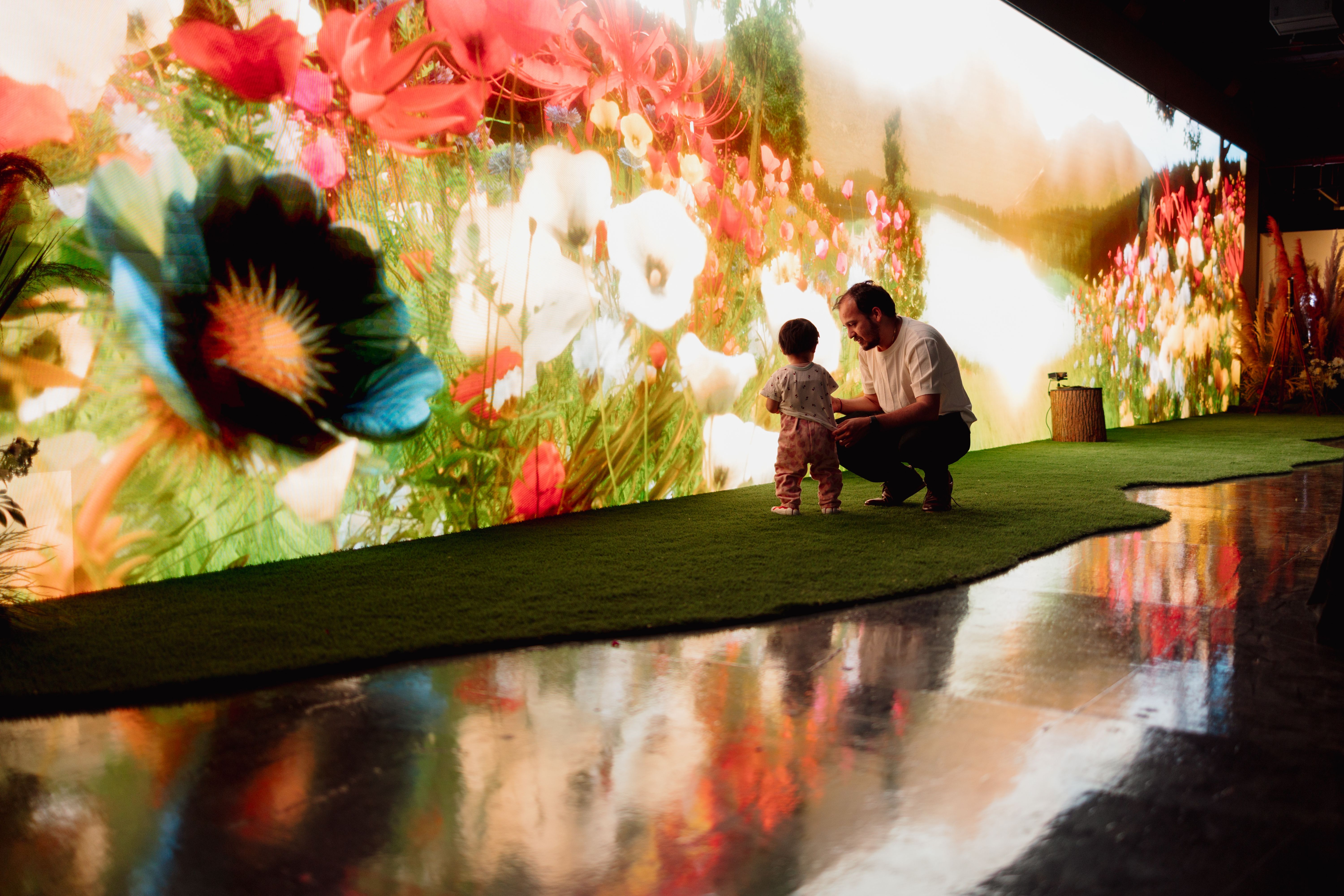 Kids Activities NYC - BLOOM at Rockefeller Center | HERO