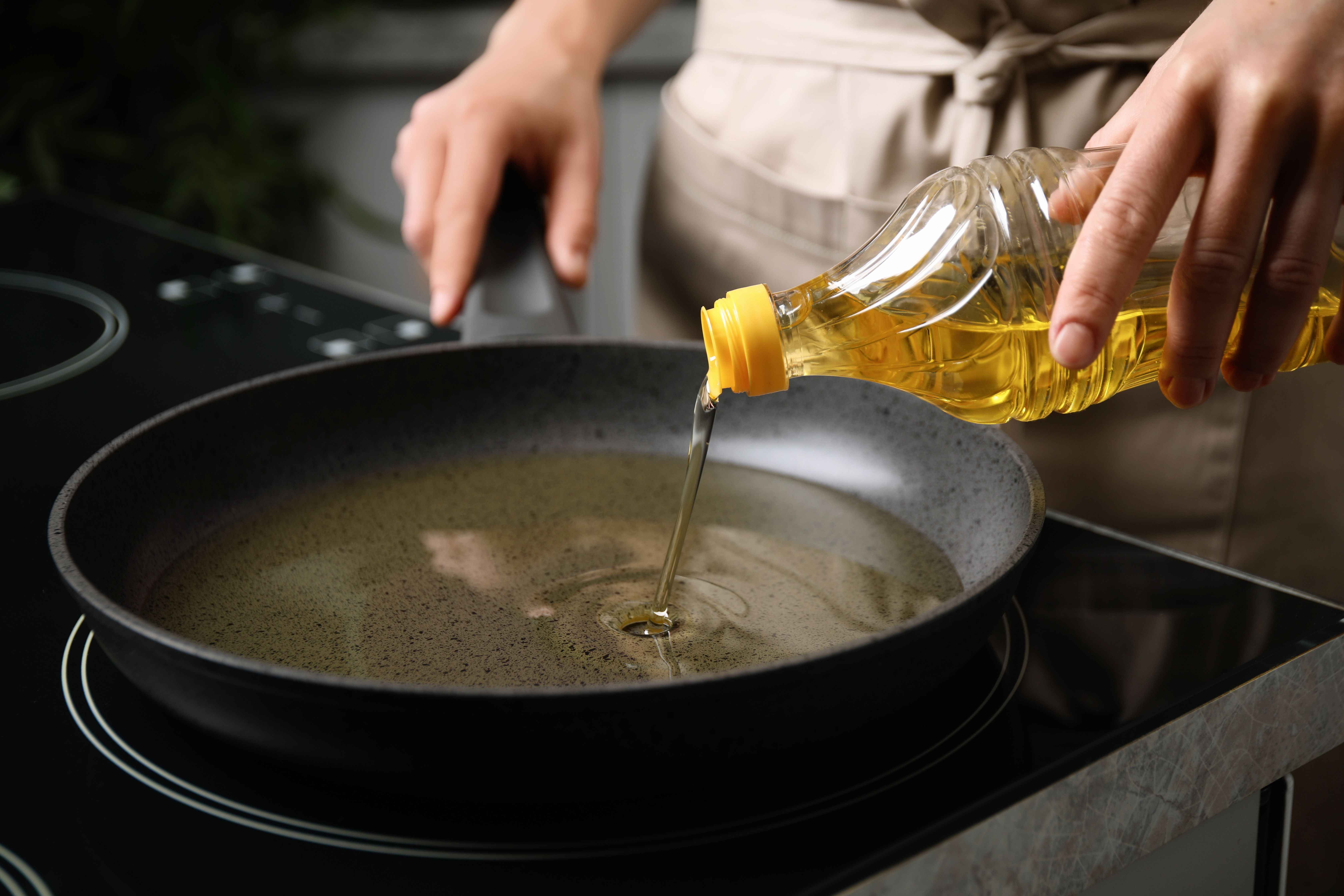 GC-MS and NMR Track Heat-Induced Oil Degradation | LCGC International