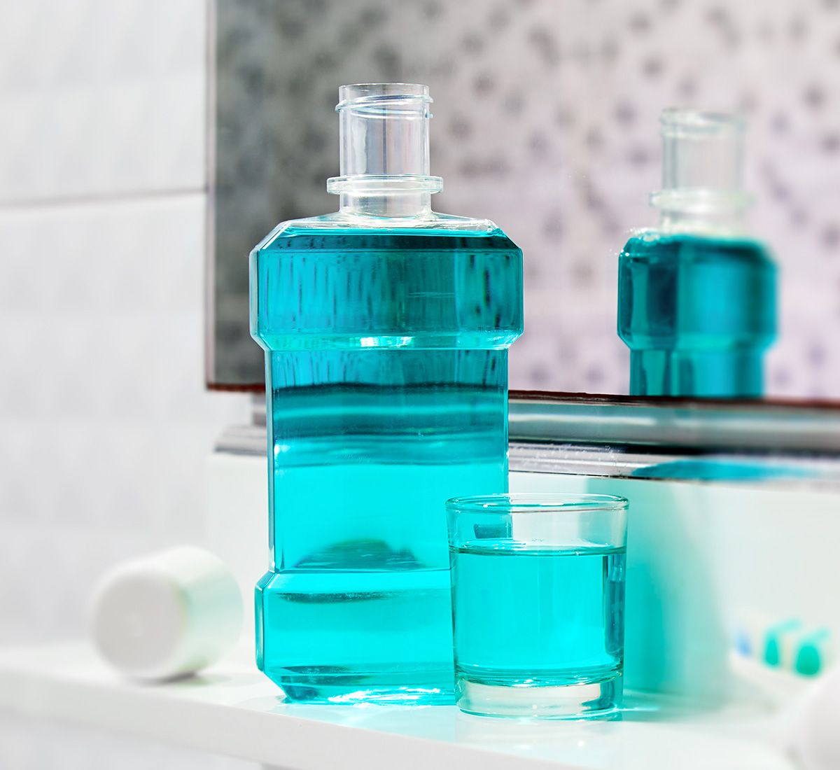 UHPLC Analysis of Active Ingredients in Oral Rinse Solution