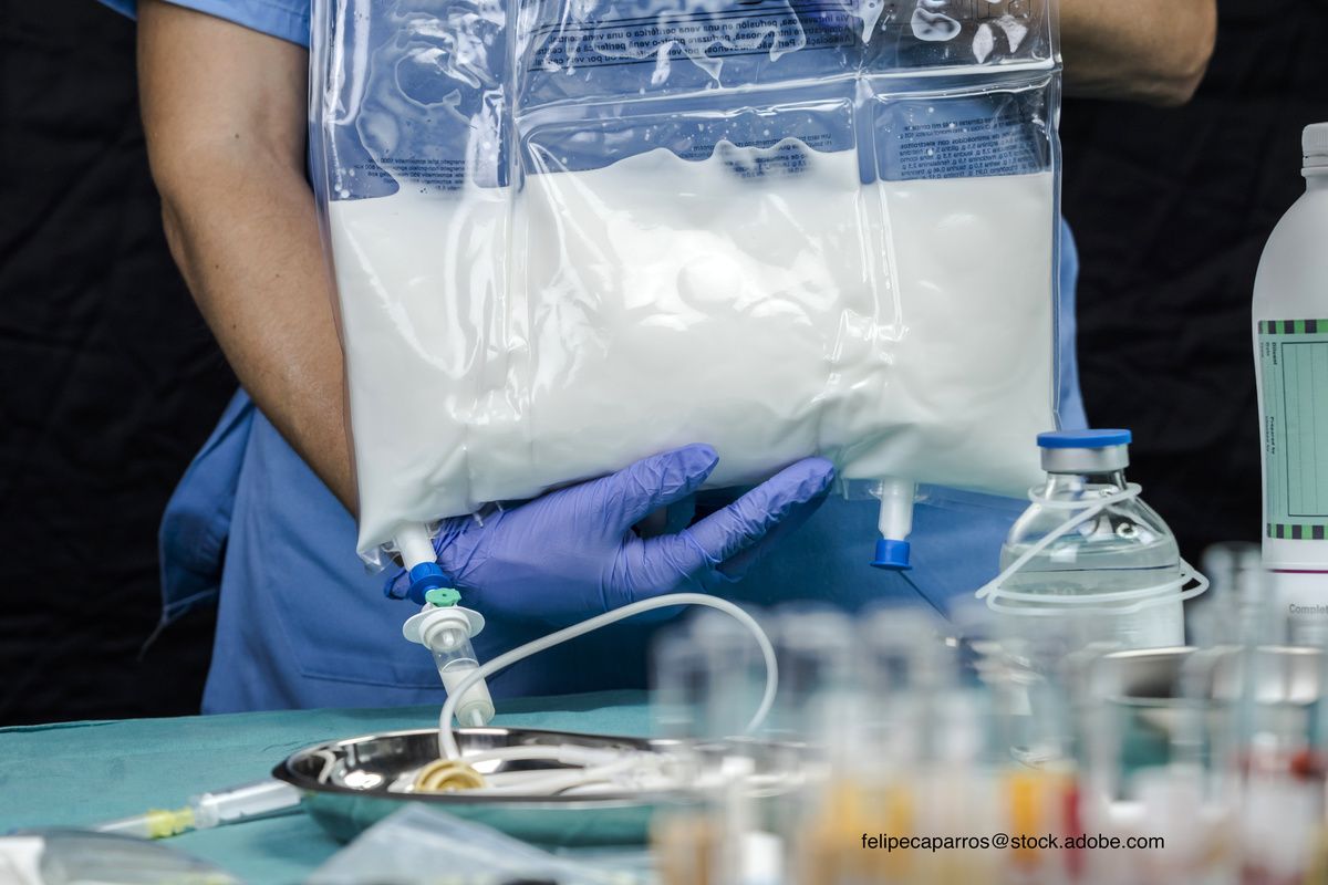 Empiric selection of lipid emulsion in hospitalized neonates