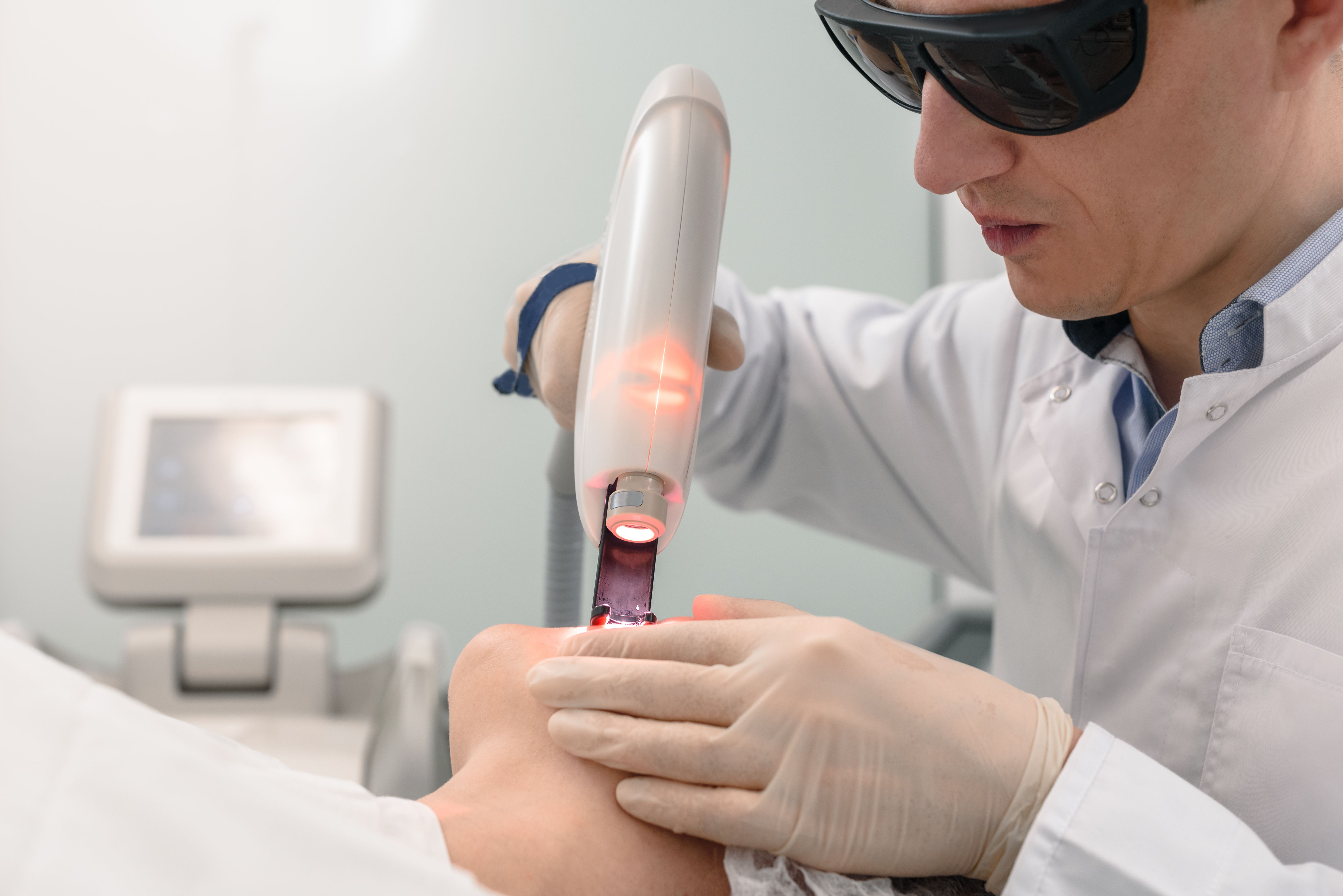 STRATA Excimer Laser and JAK Inhibitors Delivers Superior Vitiligo ...