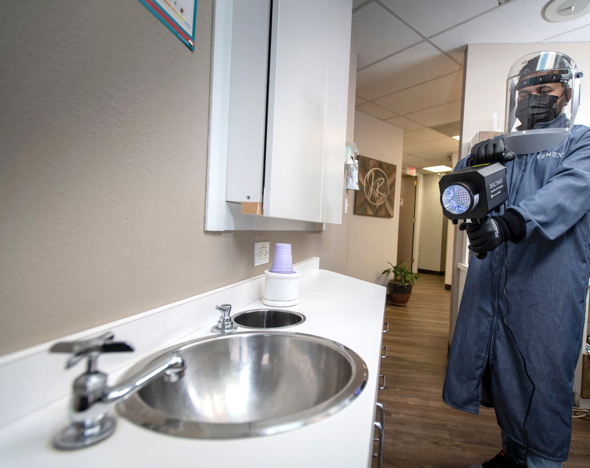 Deactivate Handheld Disinfection Device Well Suited for Dental Exam Rooms