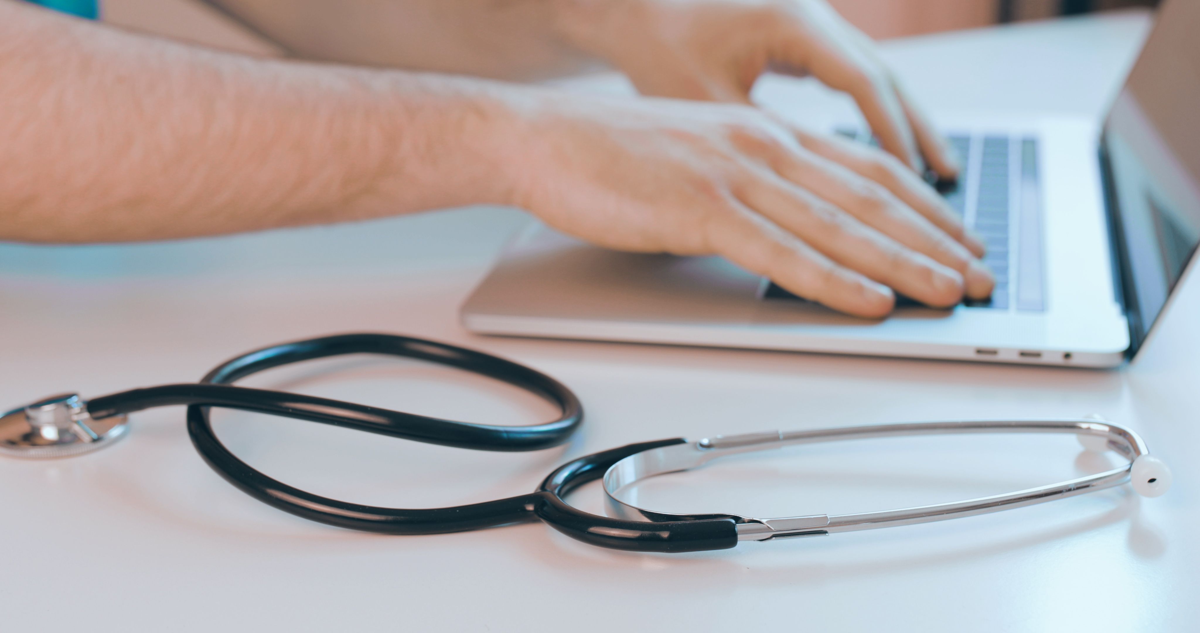 Scribe position introduced at emergency clinics
