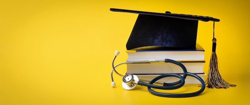 The total number of medical school applicants fell to the lowest level ...