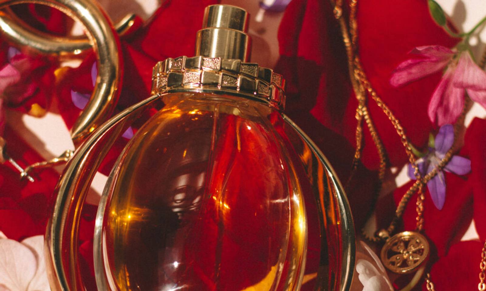 Unconventional Floral Fragrances Are Having a Moment—Here Are 6 to Try ...