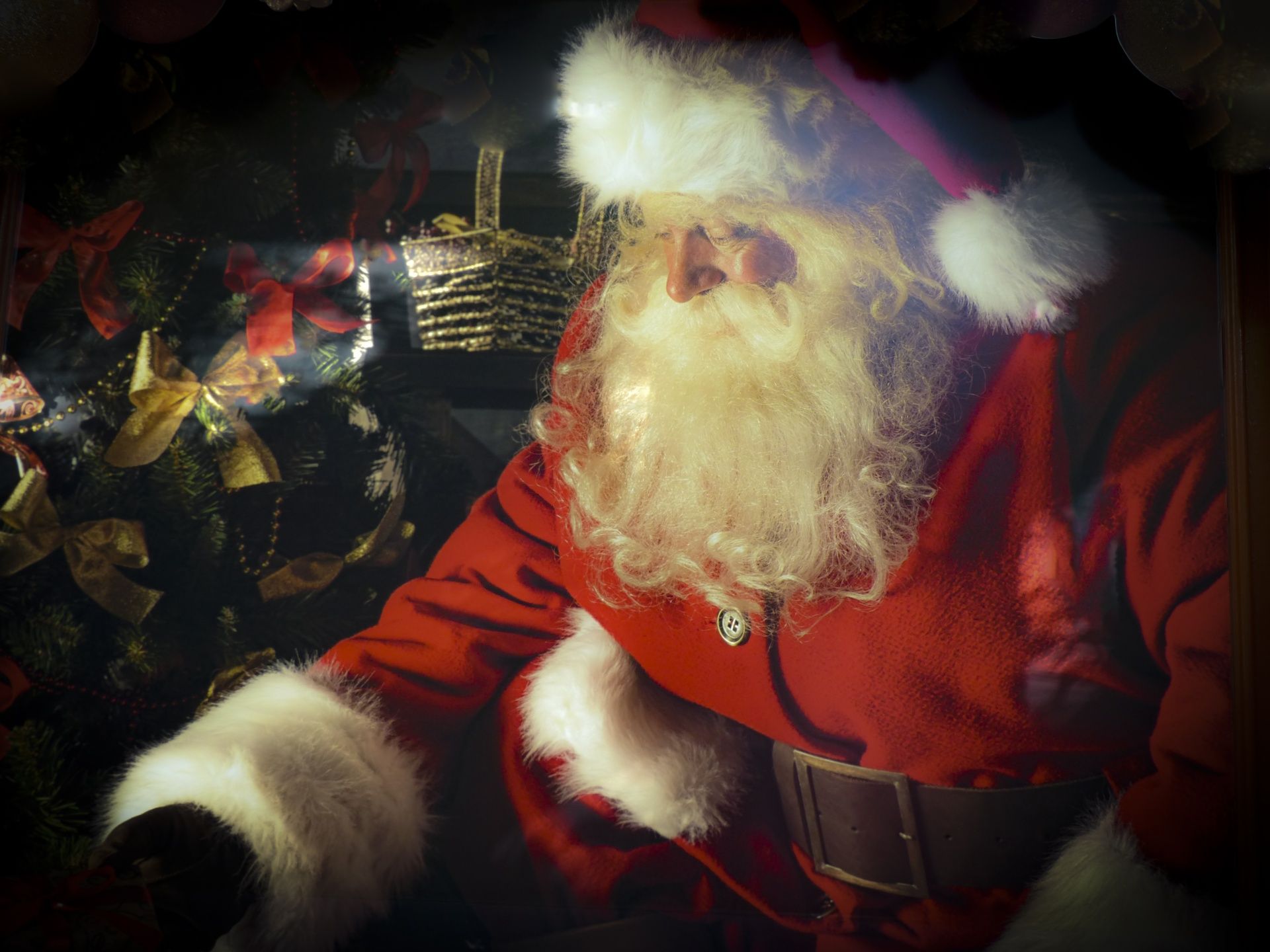 Santa Has Been Vaccinated Against COVID-19, According to Fauci