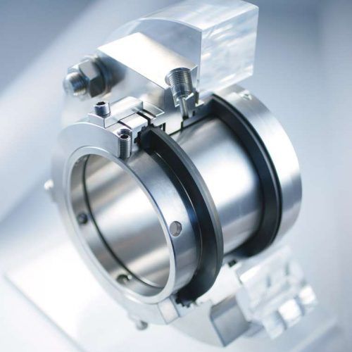 Selecting buffer fluid in dual mechanical seals