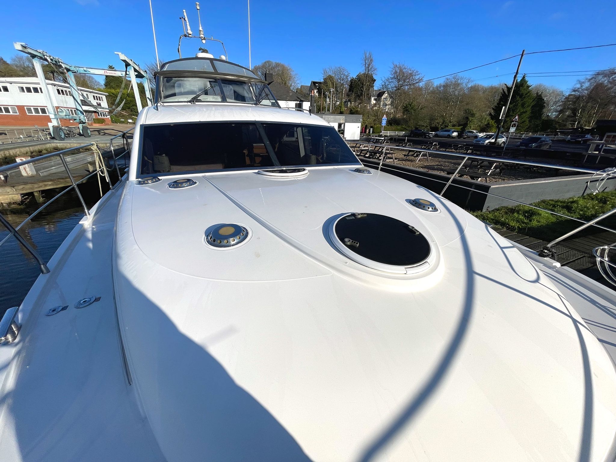 Broom 42 CL | Broom Boat Sales