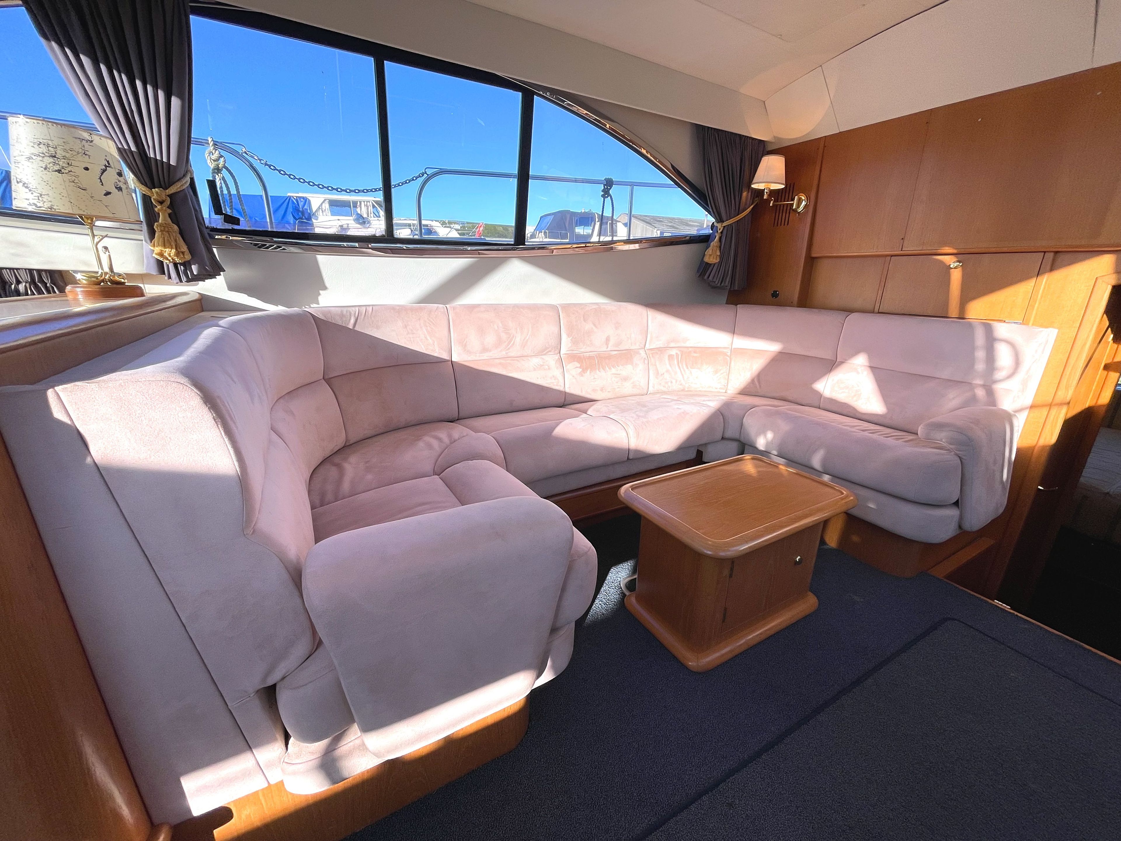 Broom 42 CL | Broom Boat Sales