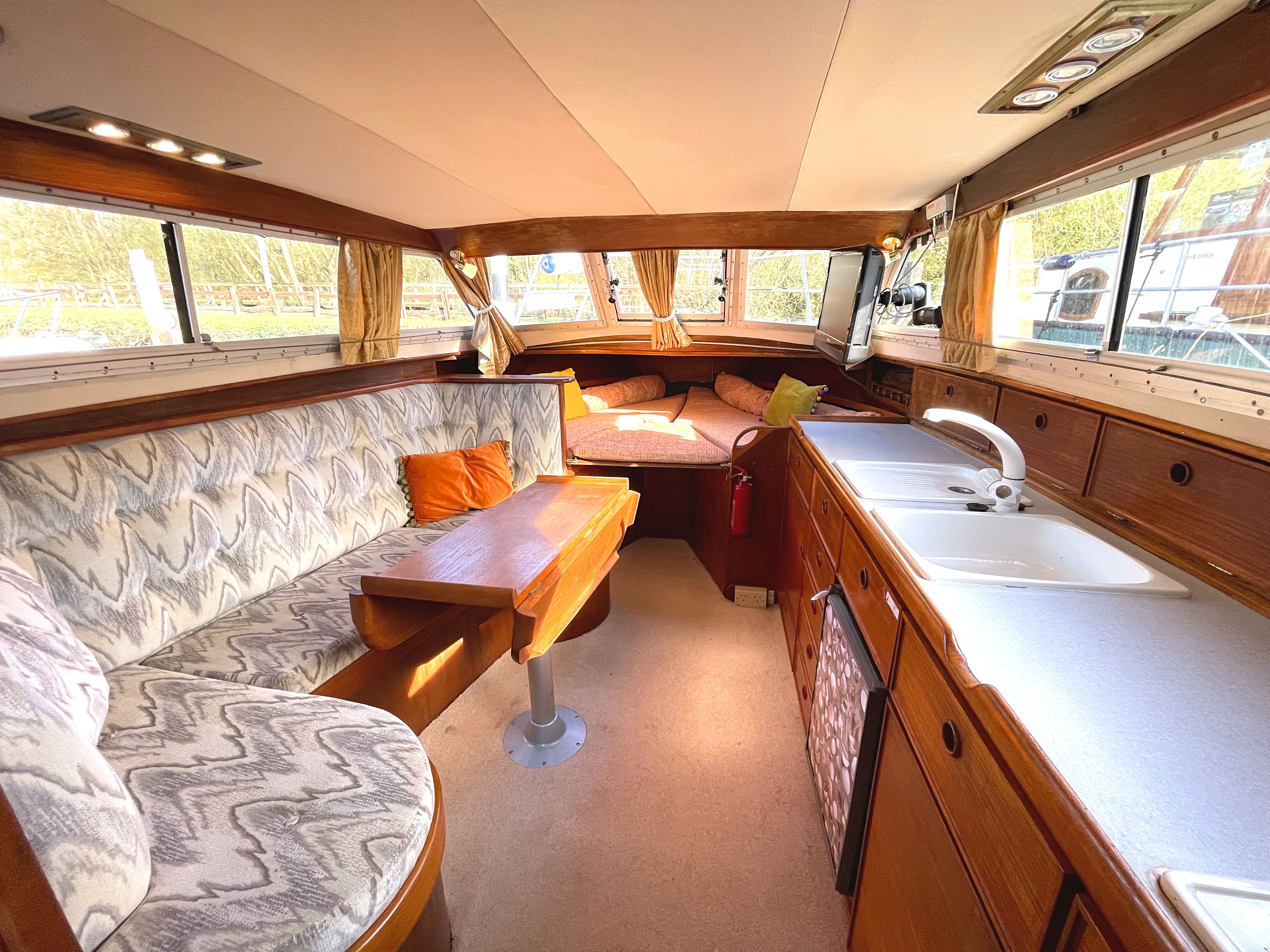 Colvic Traveller 28 | Broom Boat Sales