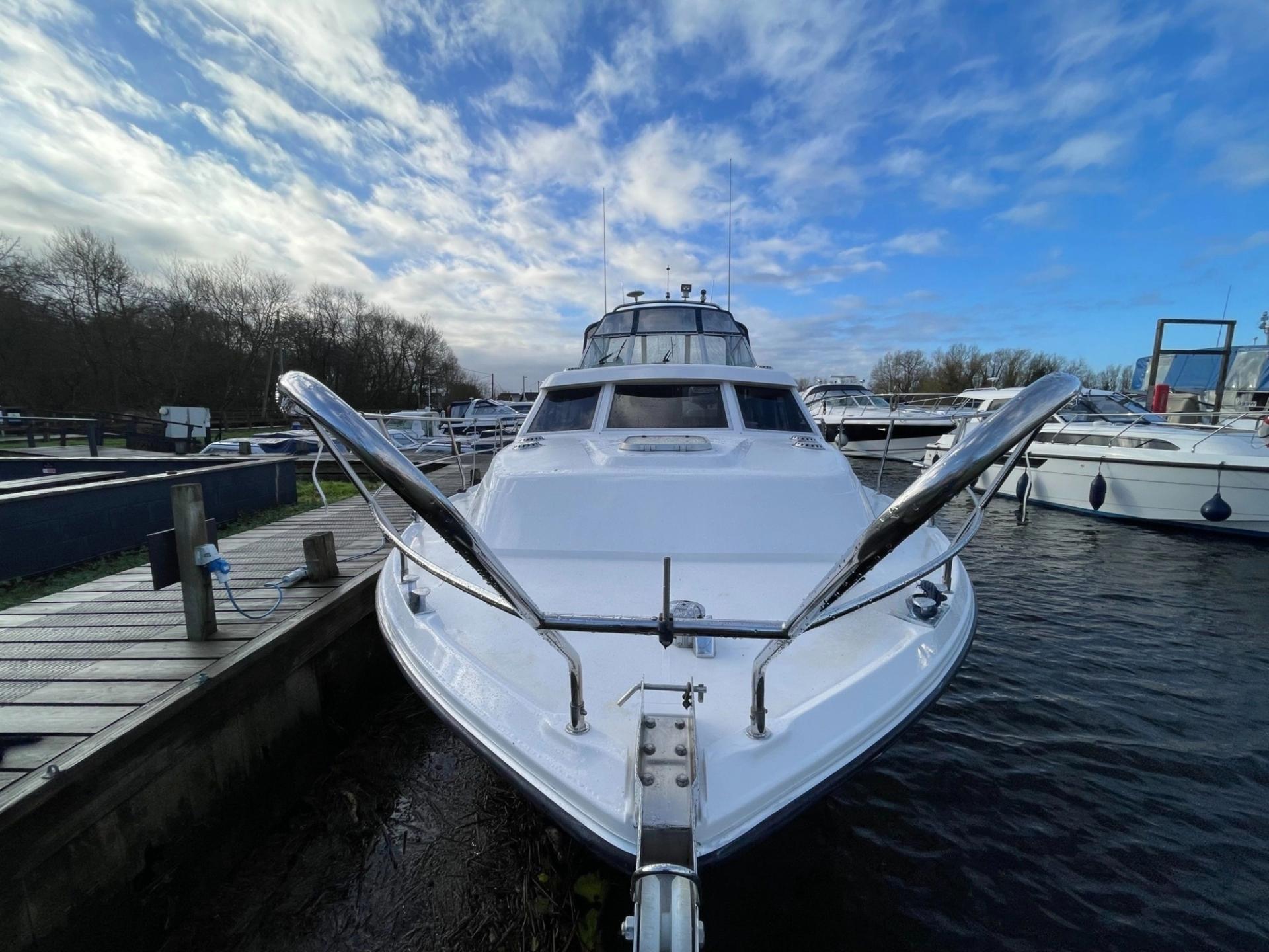 Broom Ocean 34 | Broom Boat Sales