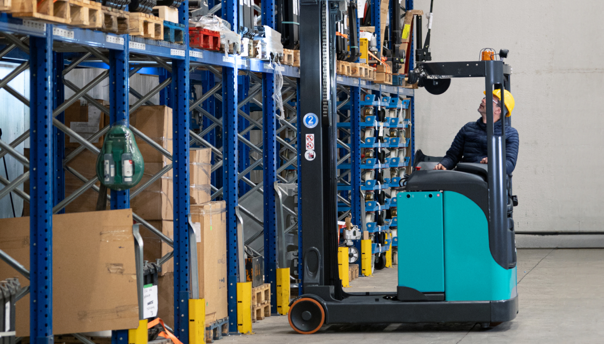 Baoli Reach Trucks | Efficient High-Reach Warehouse Handling