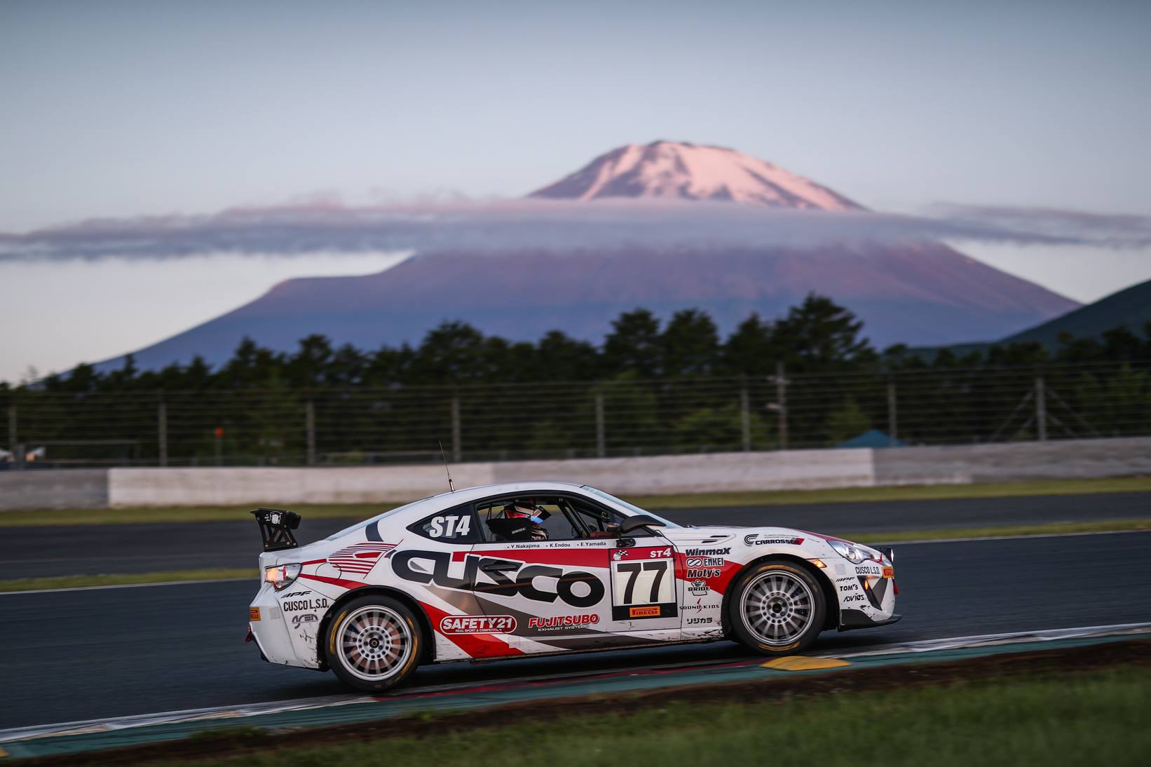 Progressive Racing Equipment — CUSCO USA Inc.