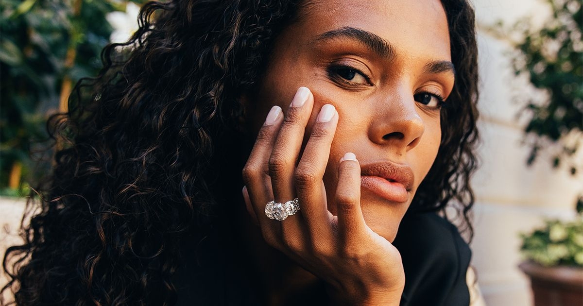 The World's Largest Lab-Grown Diamond Ring Unveiled at Haute Couture ...