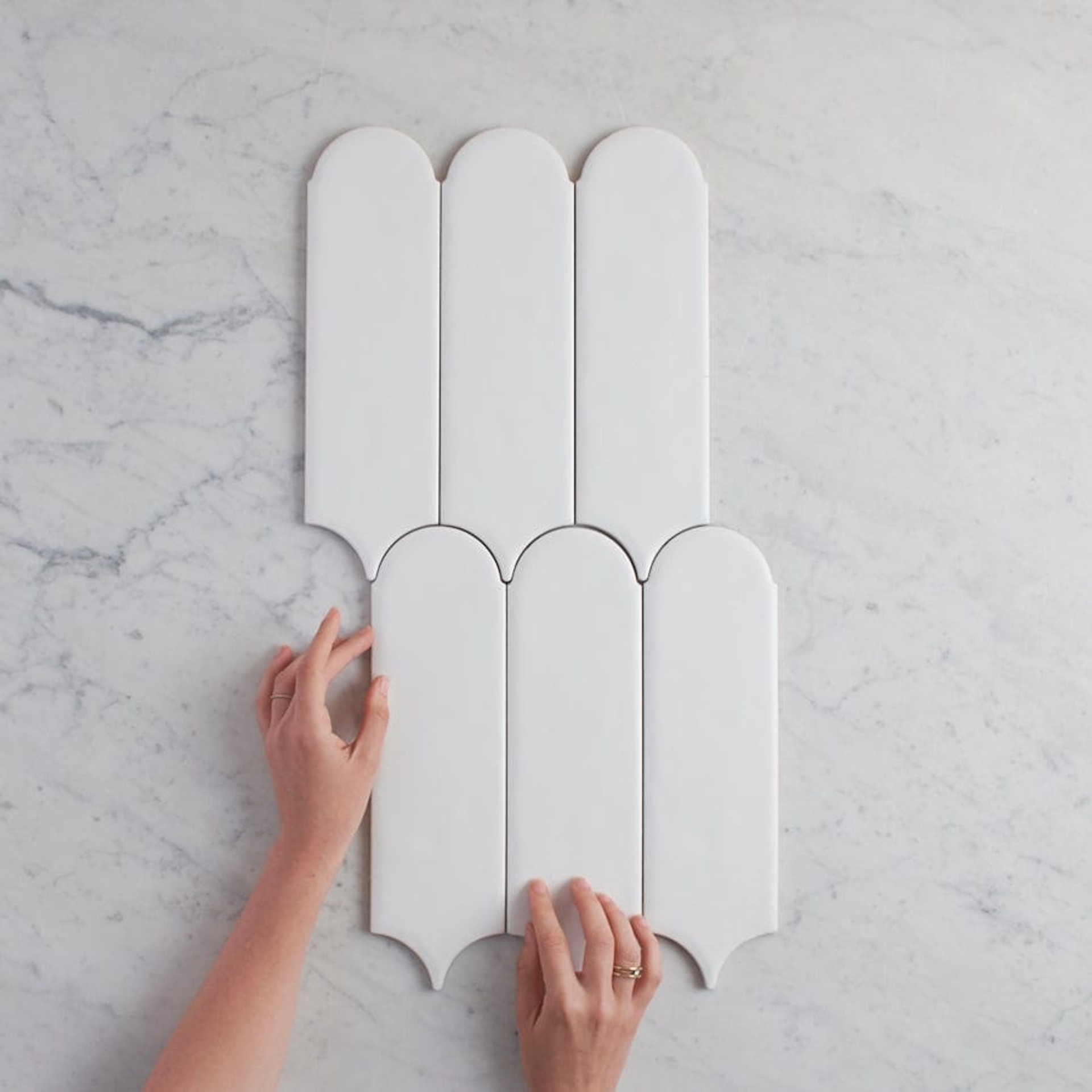 Fitzroy Gloss White Feather Tile | TileCloud