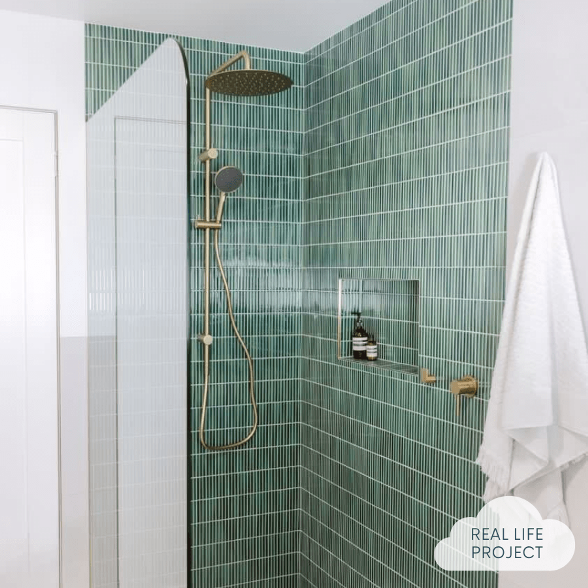 Coogee Antique Forest Green Kit Kat Mosaic Tile | TileCloud