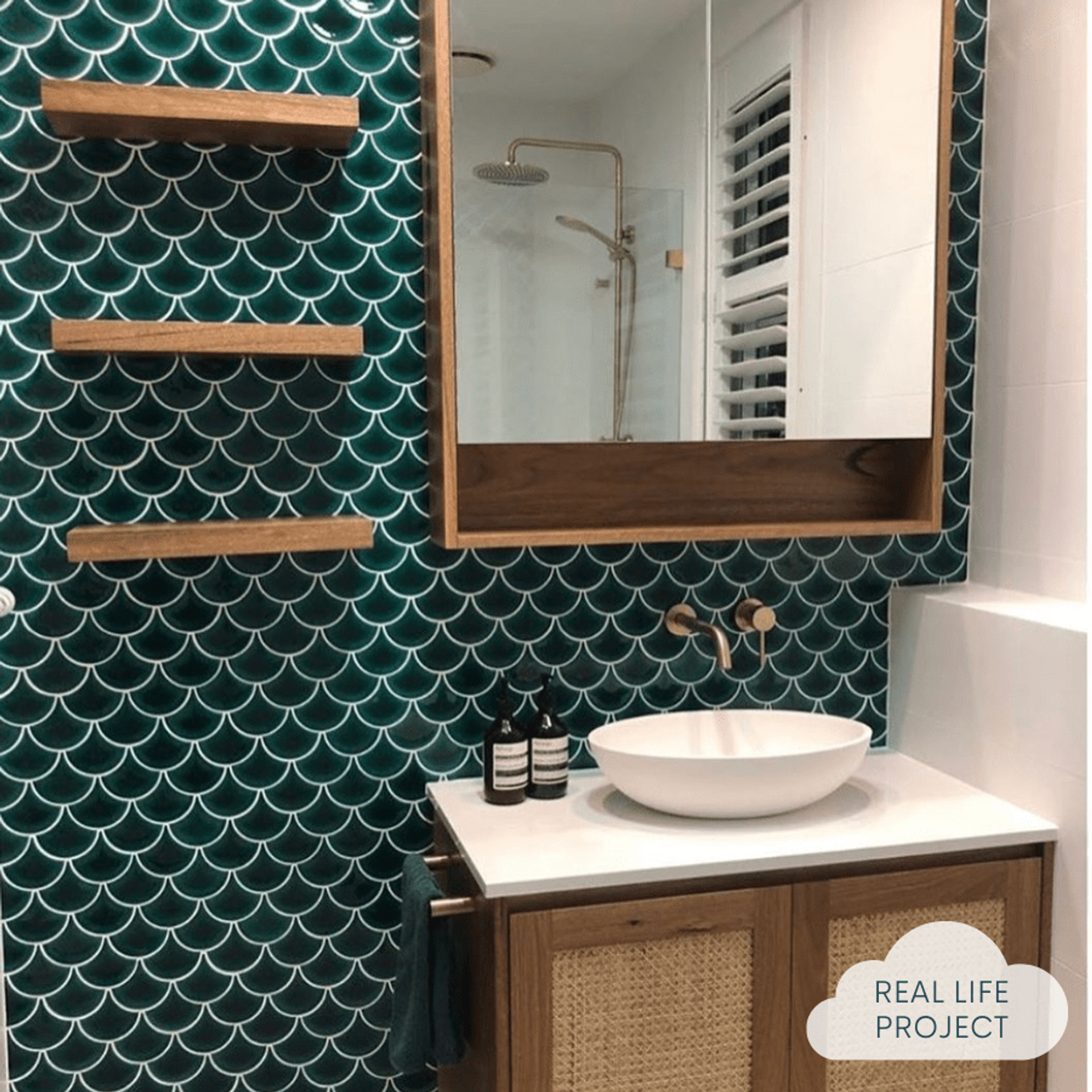 Coral Bay Gloss Teal Fish Scale Tile | TileCloud