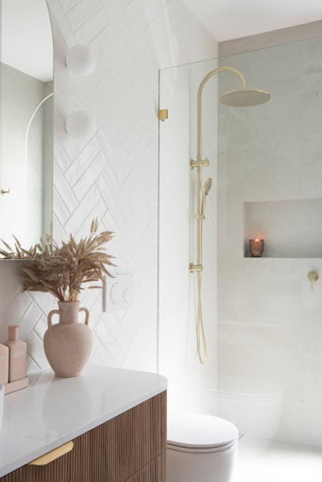 Horizontal vs. Vertical Tiles - How Tile Direction Shapes a Room ...