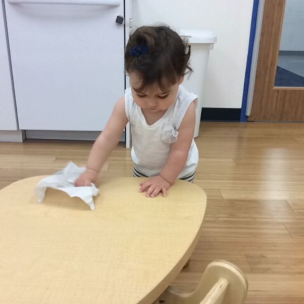 Teaching Your Child to Lend a Helping Hand | Apple Montessori Schools