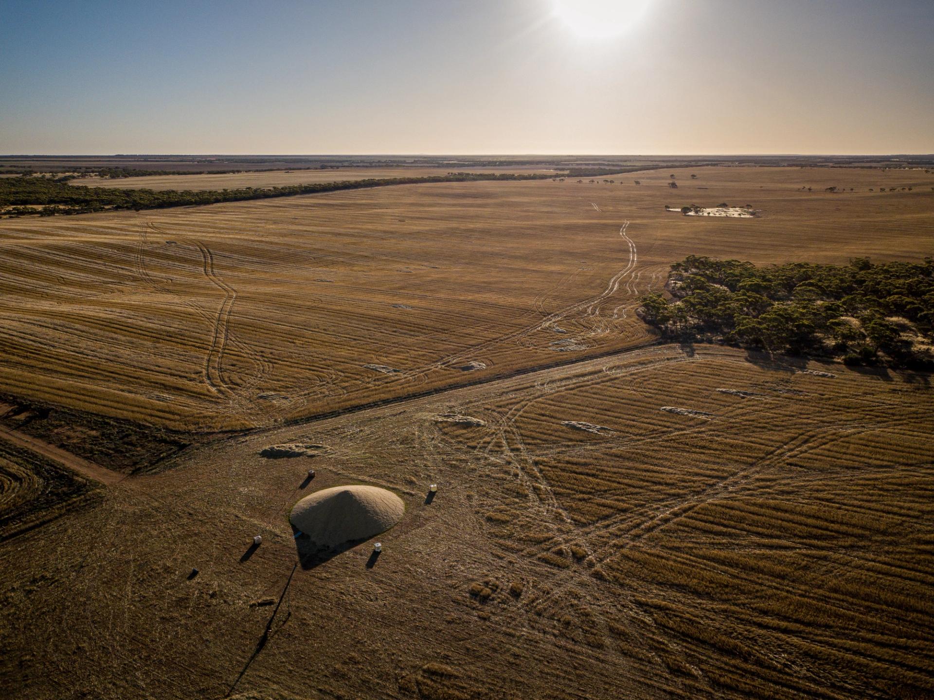 Paddock Perspective | Roanne and Gareth Scholz - Minnipa SA | Building ...
