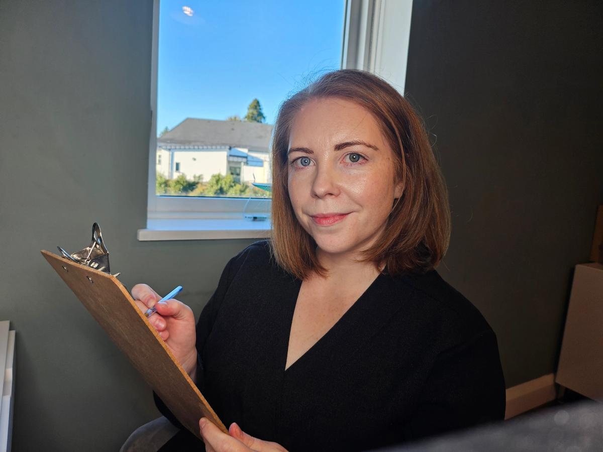 Holistic Well: Fiona’s journey from journalism to wellness — Vev