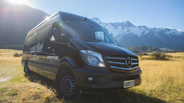 Luxury Tour Vehicles - New Zealand's Best | Wild Kiwi