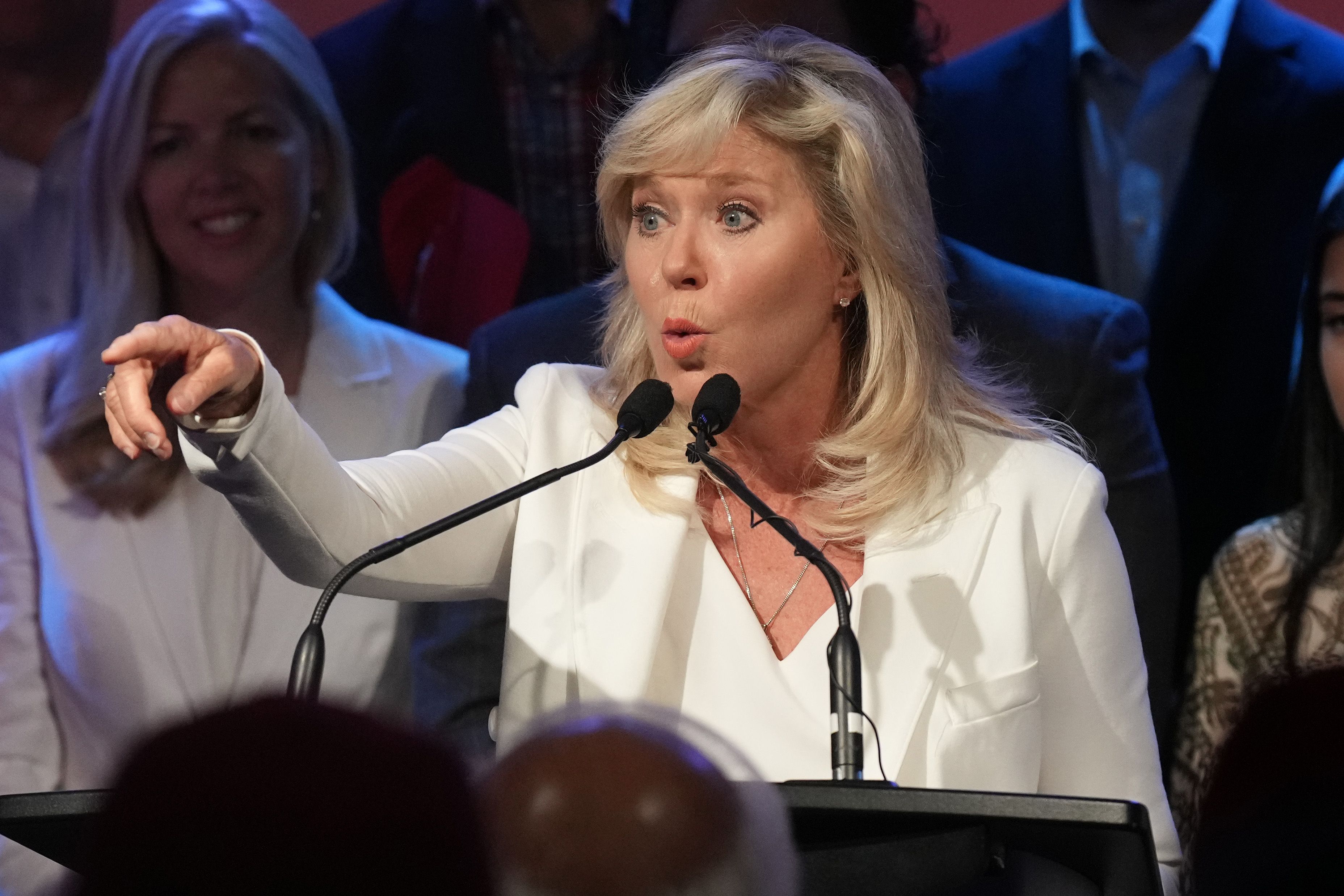 Crombie wants Liberal return to ‘big tent party’ of the past