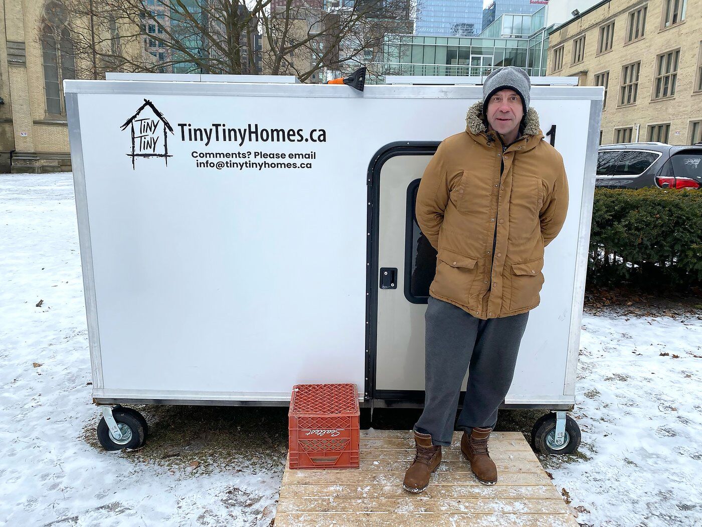 City of Toronto asks builder of tiny homeless shelters to remove them ...