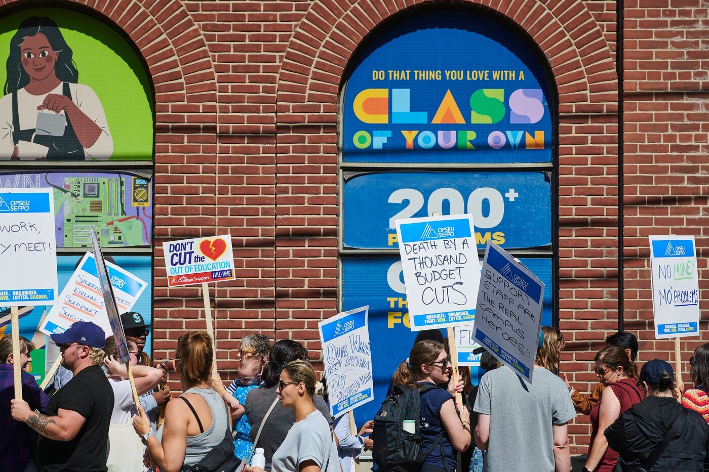 Part-time college support staff in Ontario to hold strike vote next week