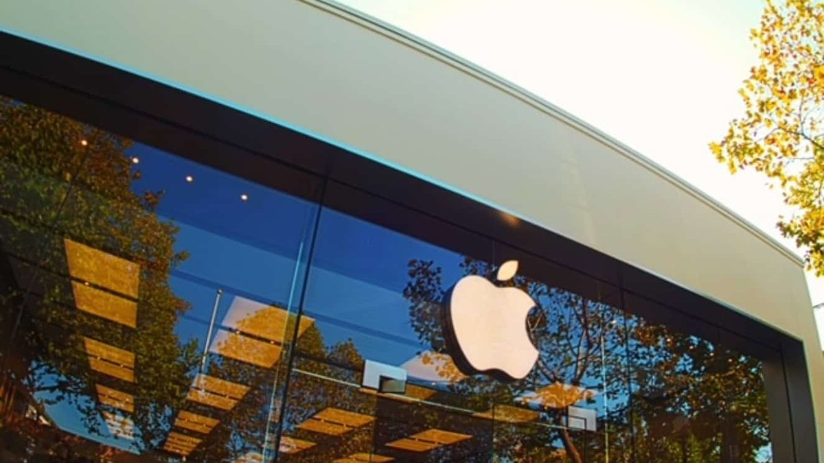 Phreaking: The Phone Hacks From an Airmen That Helped Inspire Apple