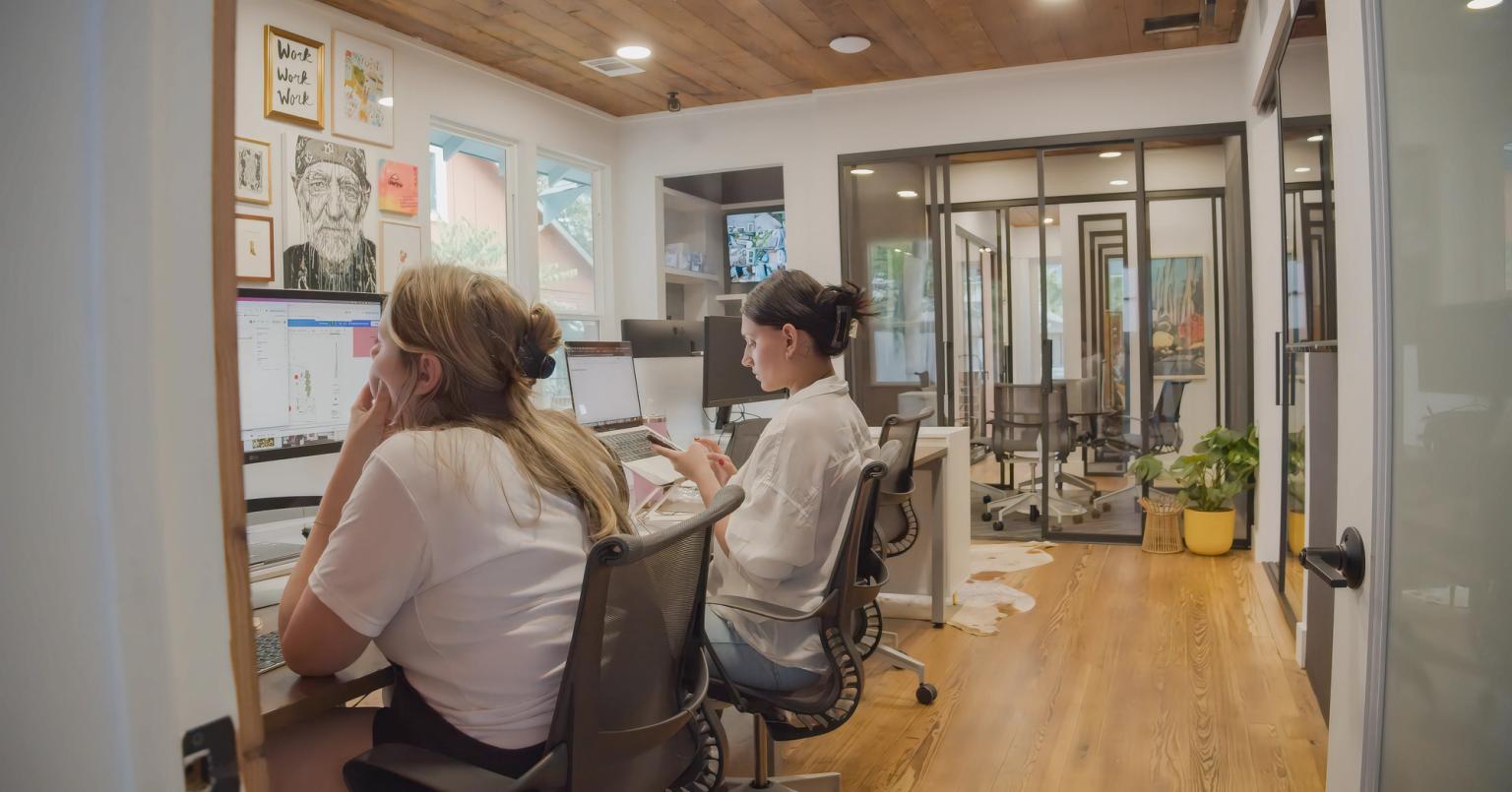 A Tour of the Austin Howdy House