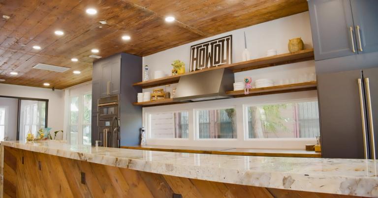 A Tour of the Austin Howdy House