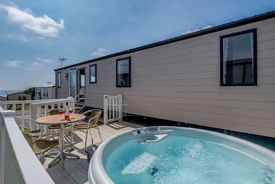 26 Luxury Lodges in Devon with Hot Tubs (From £34 Per Night)