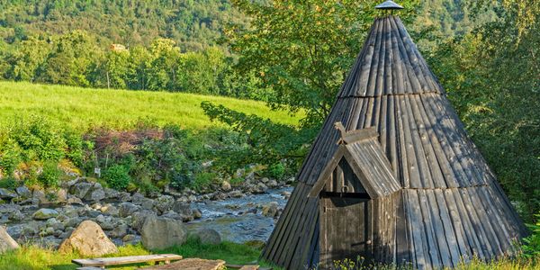 Wigwams with Hot Tubs | Biggest range, lowest price