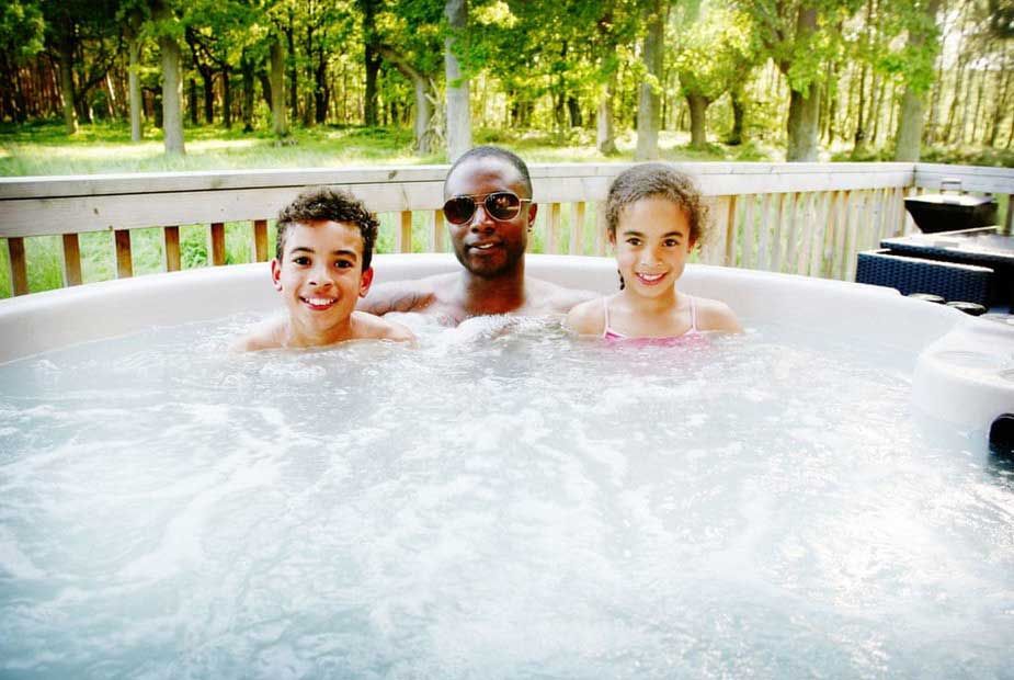 Luxury hot tub lodges in the Midlands (from £59 per night) | Hot Tub ...