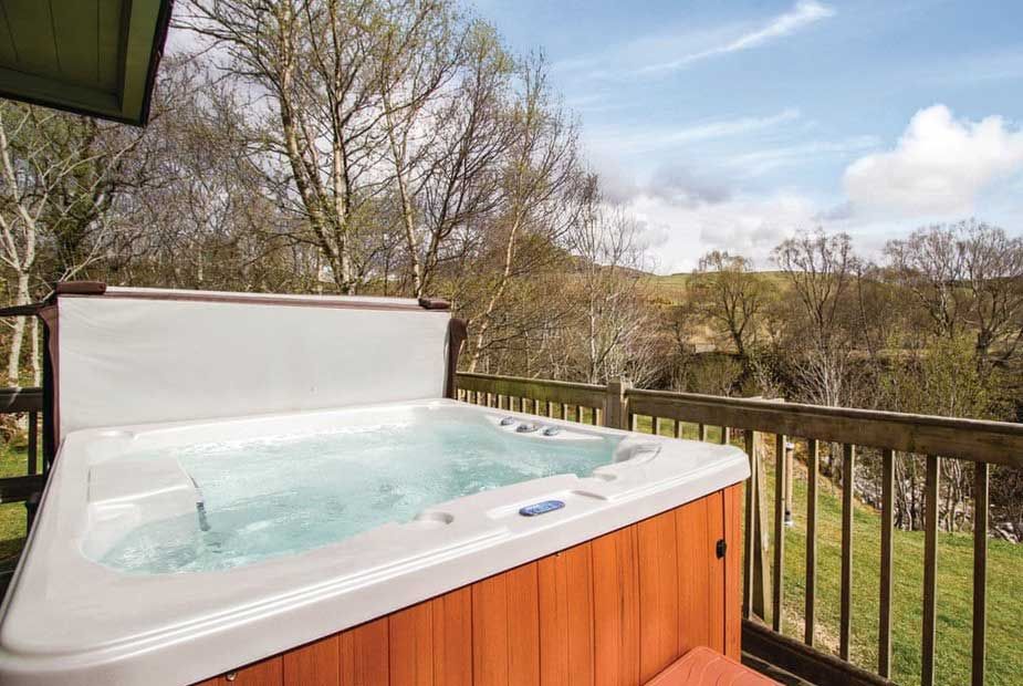 6 Luxury Lodges in Inverness with Hot Tubs (From £55 Per Night)