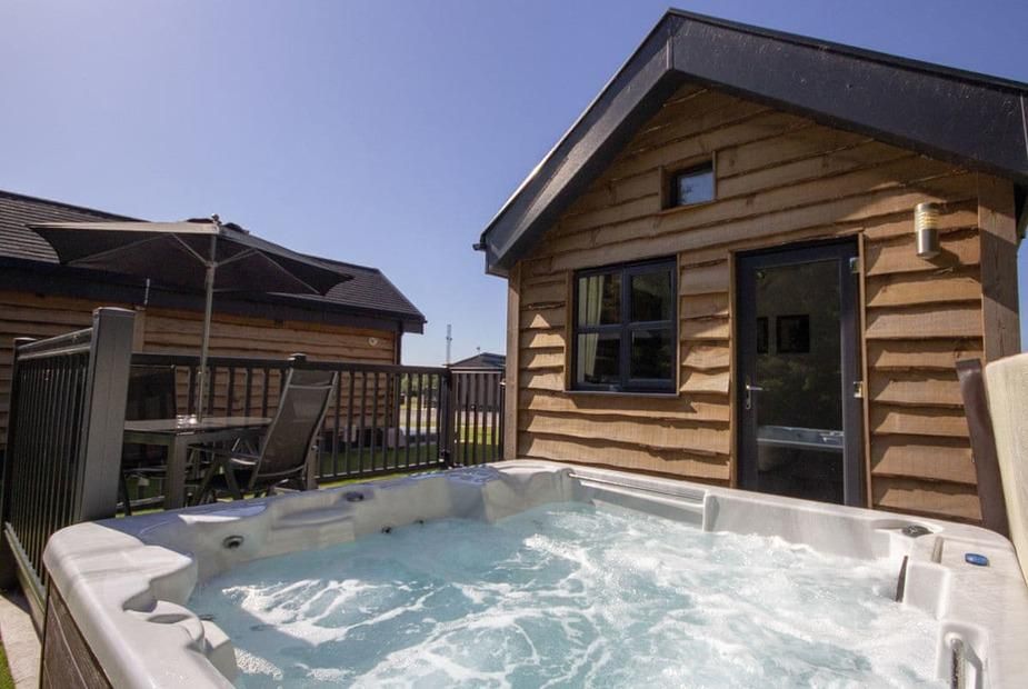 Lodges in Scotland with Hot Tubs– Find yours today