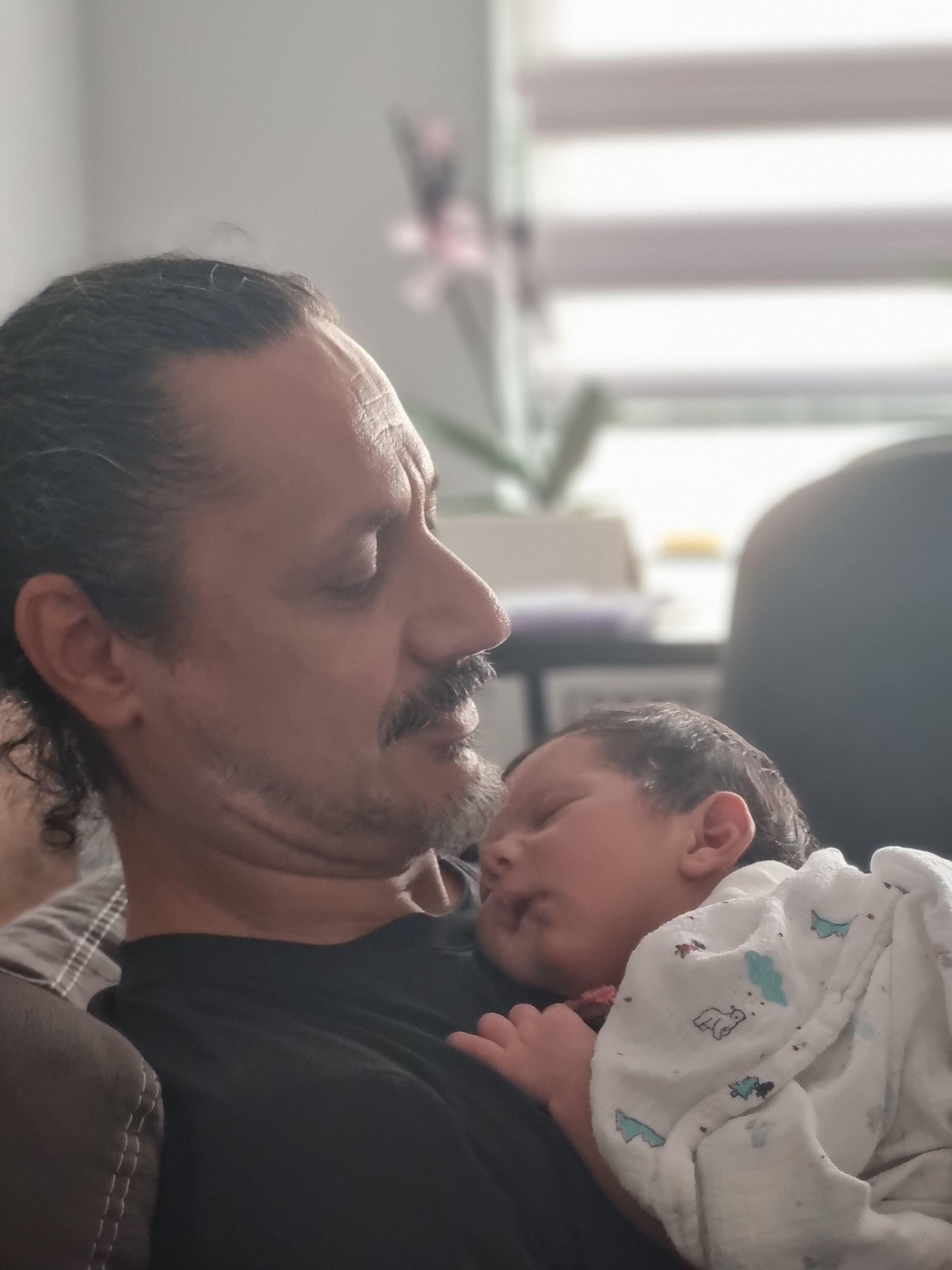 Turkish | Türkçe: TOPRAKLAMA EGZERSİZİ: GERGİNLİĞİ GİDERMEK İÇİN VÜCUT ...