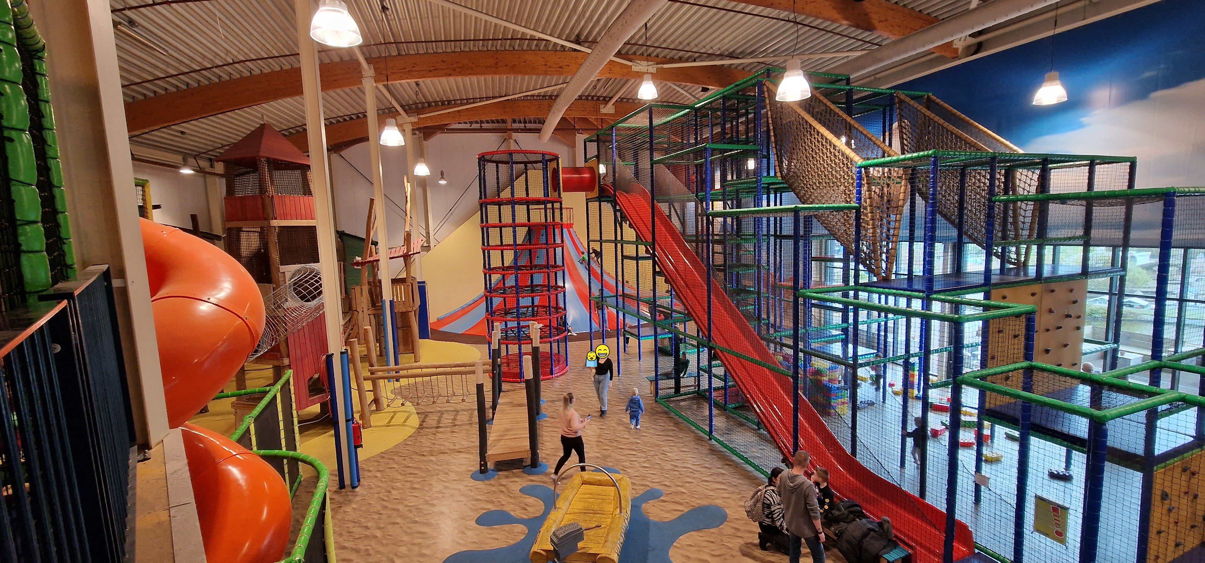 Mini Mundi - Play inside, play outdoors and a miniature park: Mini Mundi